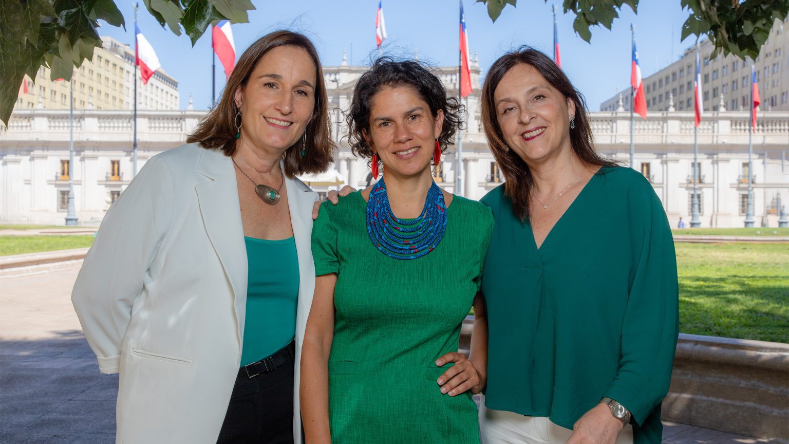 Maisa Rojas, Marie Claude Plumer y Valentina Durán: la primera triada ...